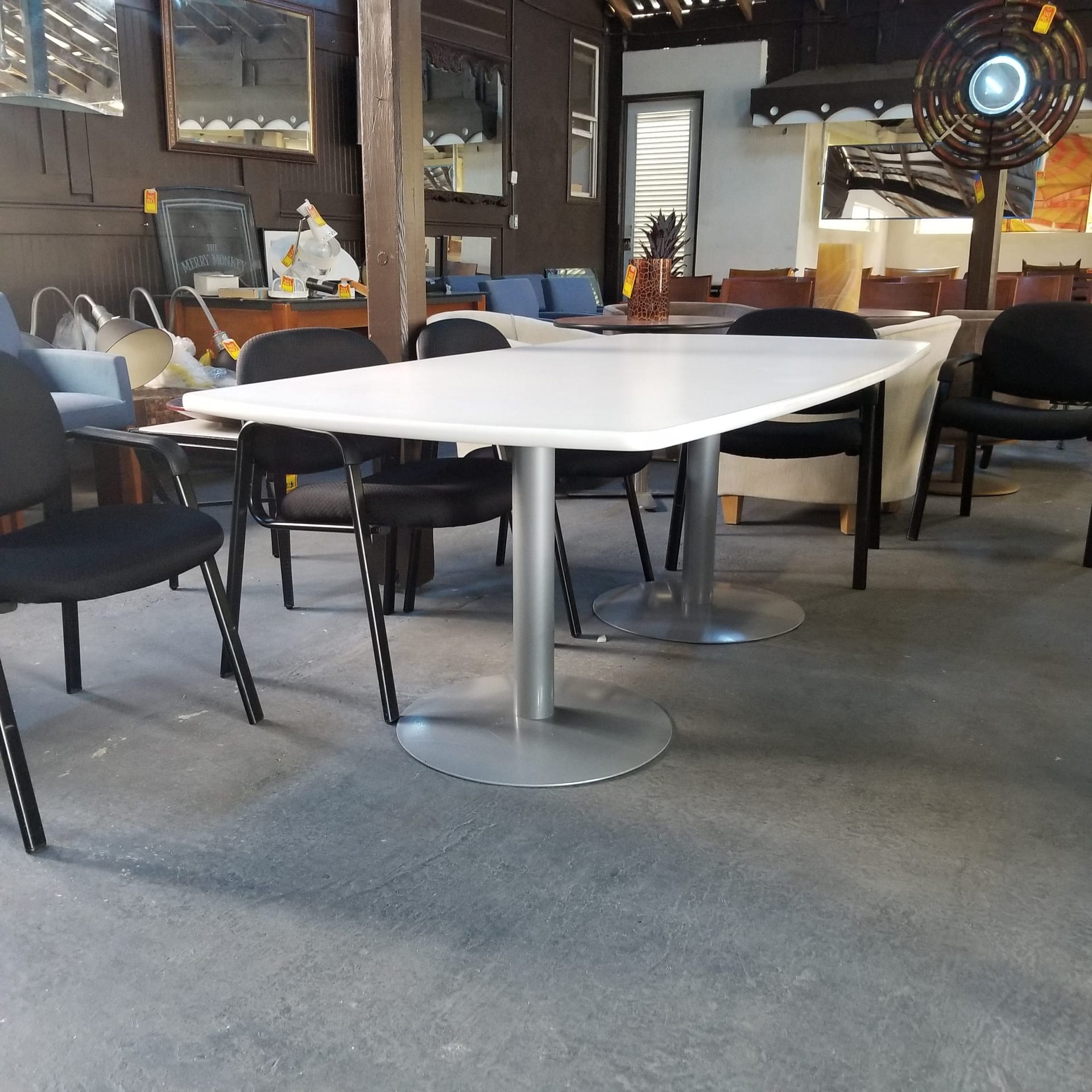 Hard Plastic Office Table – Everything Warehouse