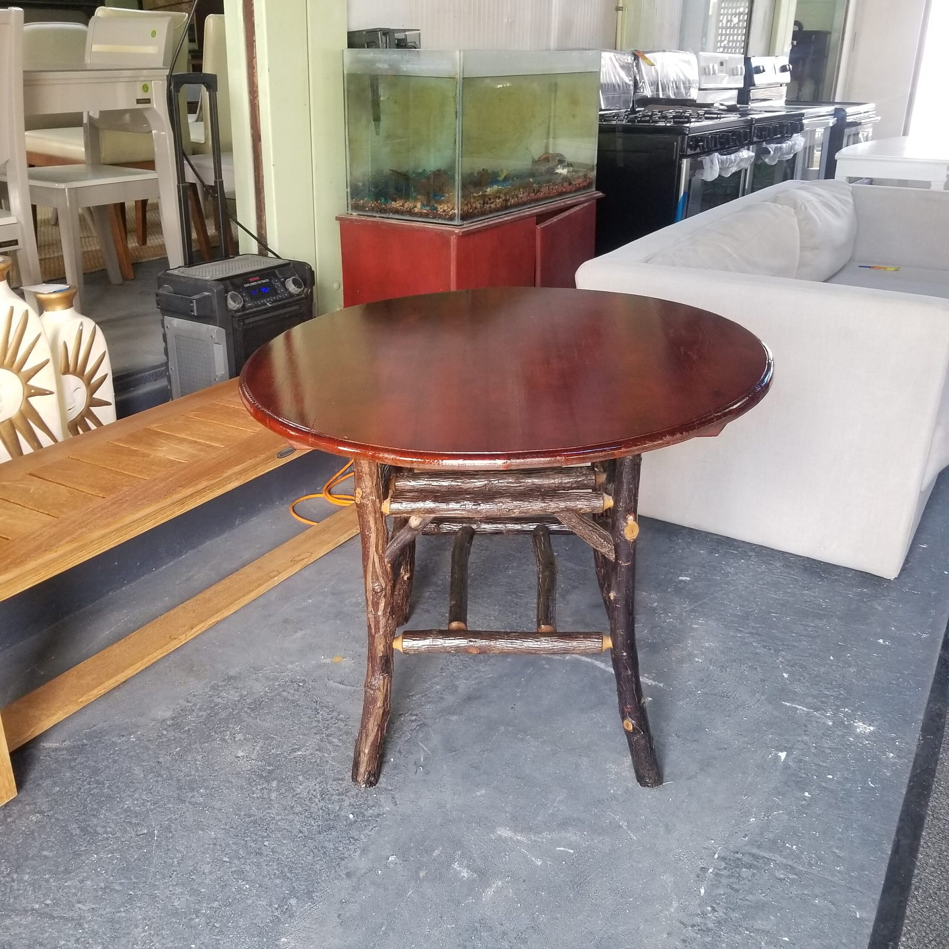 Raw Wood Dining Table – Everything Warehouse